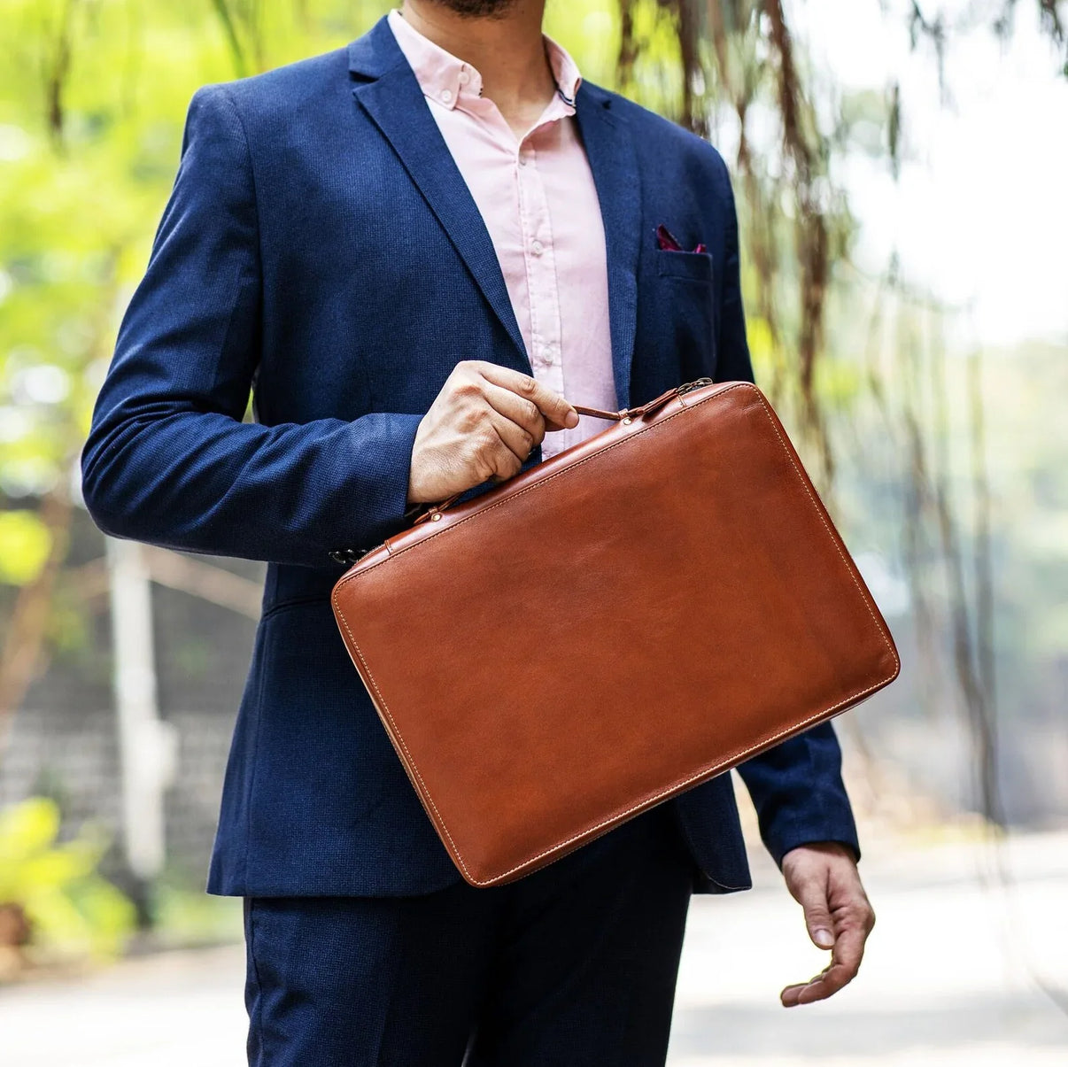 Real Genuine Zippered Leather Portfolio Case For Laptop – Boho Living Room