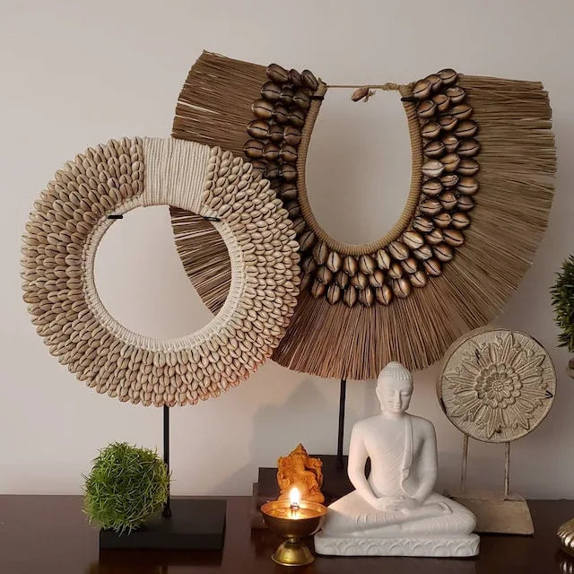 Ethnic Grass Papua Shell Cowrie Necklace – Boho Living Room