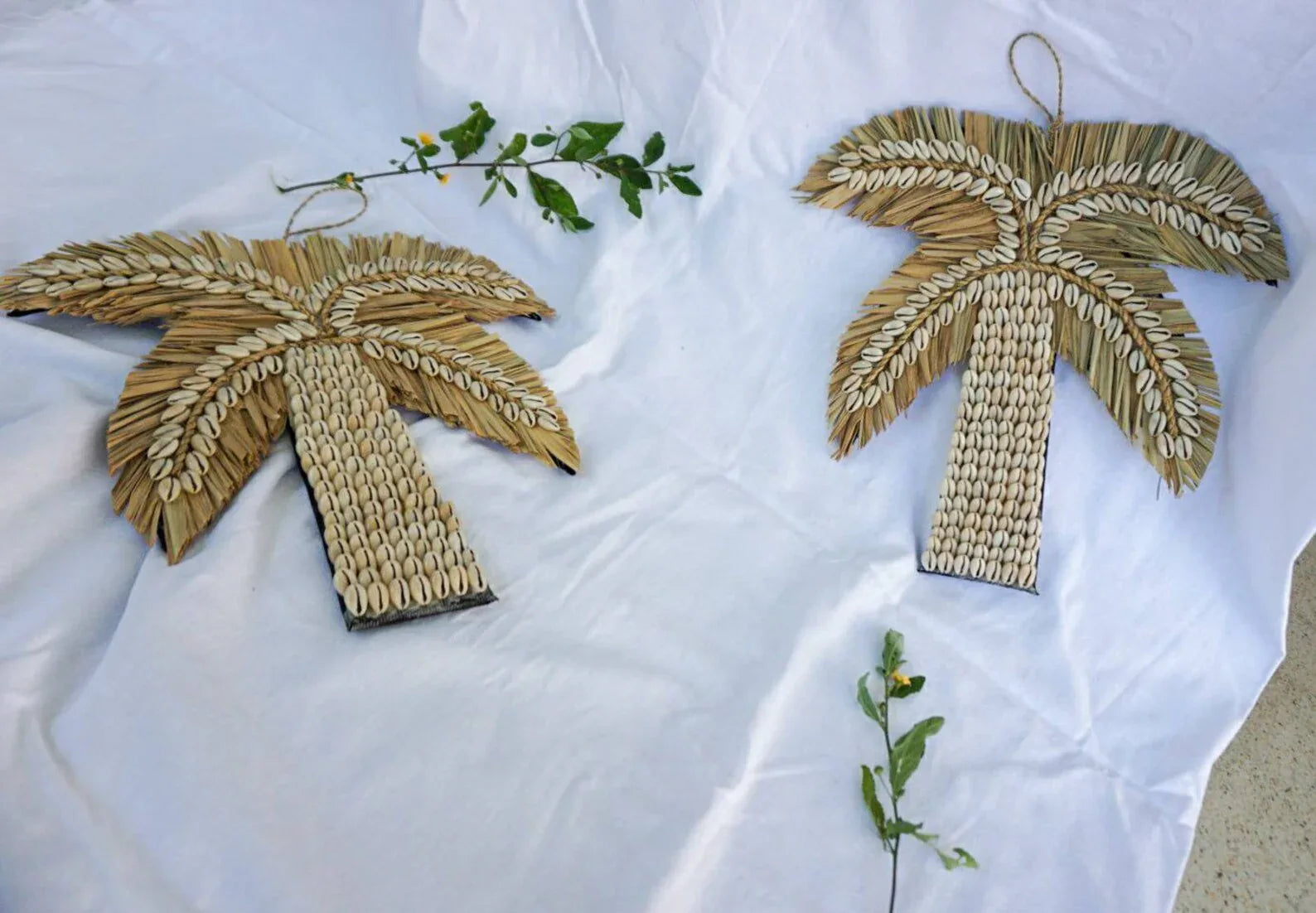 Cowrie shells wall palm tree wall hanging decor – Boho Living Room