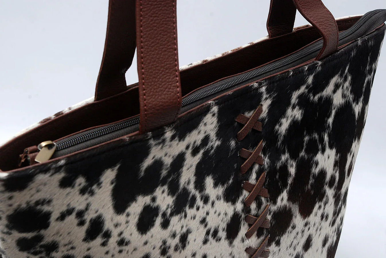 Genuine Spotted Cowhide Shoulder Purse – Boho Living Room