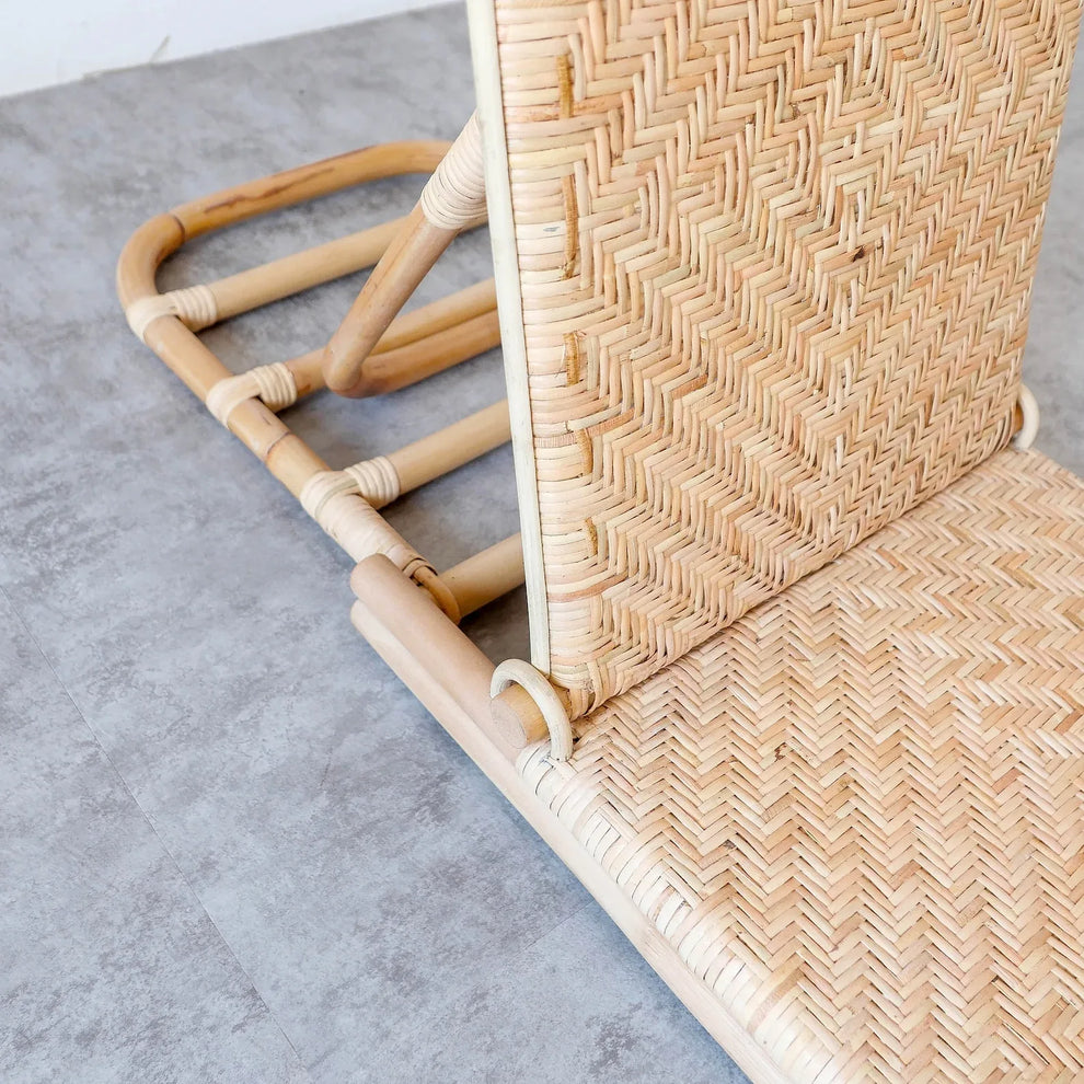 Portable Rattan Foldable Beach Chair – Boho Living Room